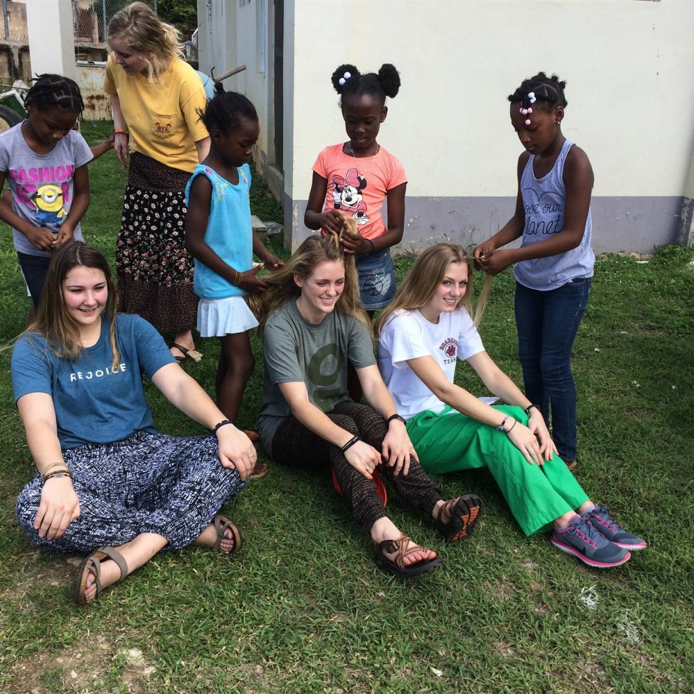 5 Reasons Every Teen Should Experience A Mission Trip - In Motion ...
